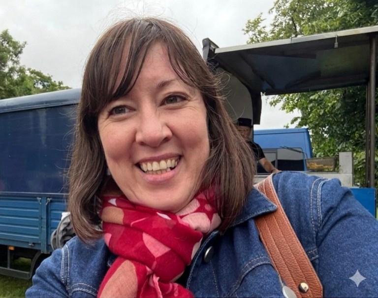 Kirkcaldy Strong – Walking Mends My Mind